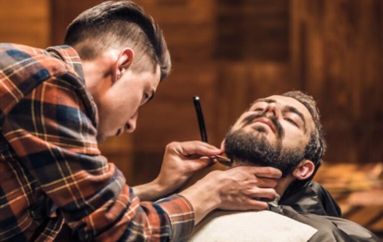 The Ultimate Guide To Using Straight Razors - Olfen Beauty